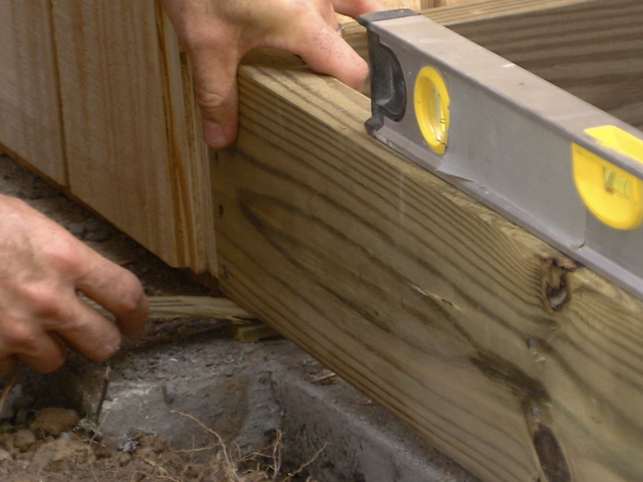 How to Build a Wheelchair Ramp and Landing | HGTV