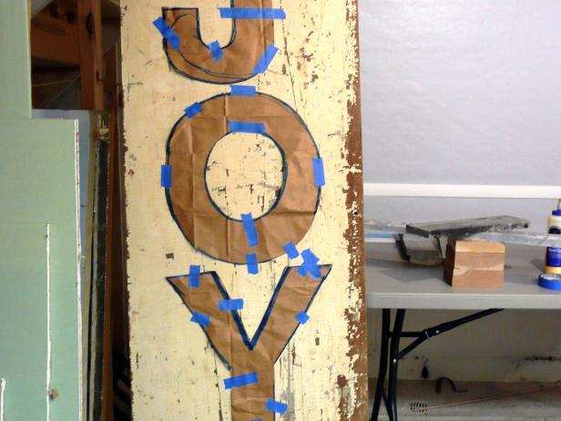 Learn How to Make a Hand-Painted Vintage Sign | how-tos | DIY