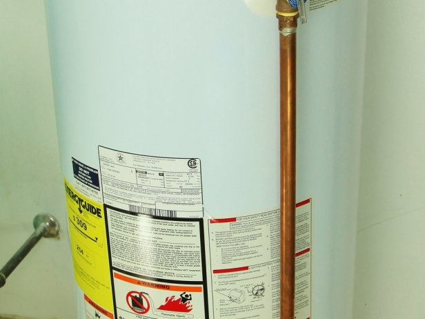 How to Flush a Hot Water Heater | HGTV