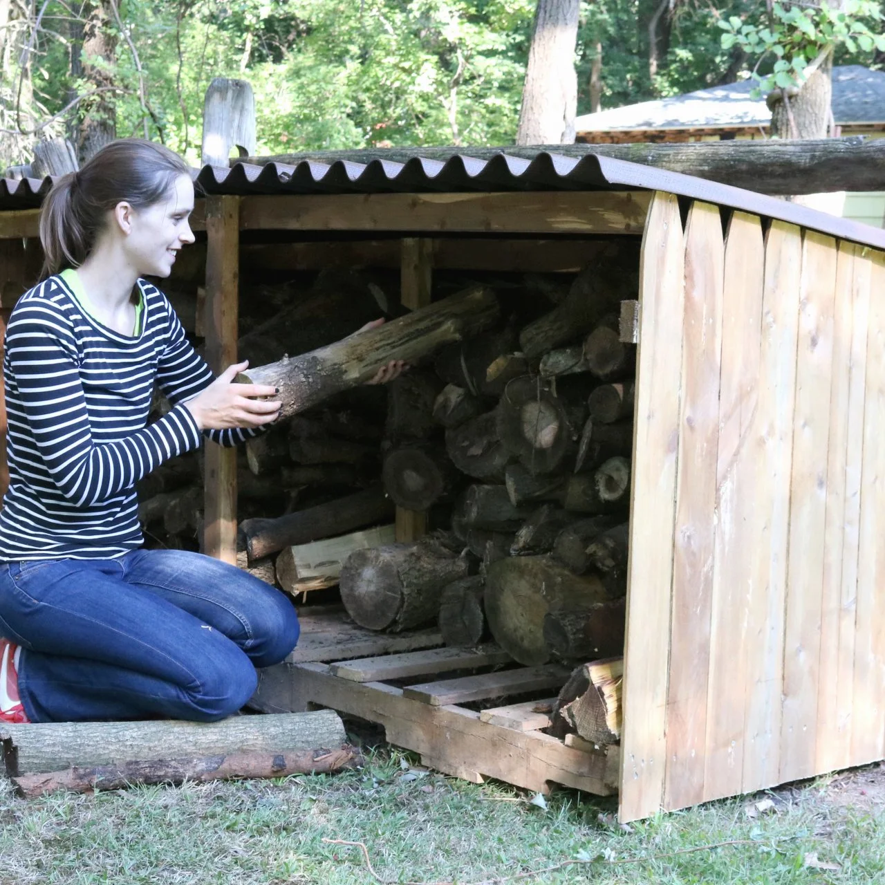 Diy Outdoor Firewood Rack