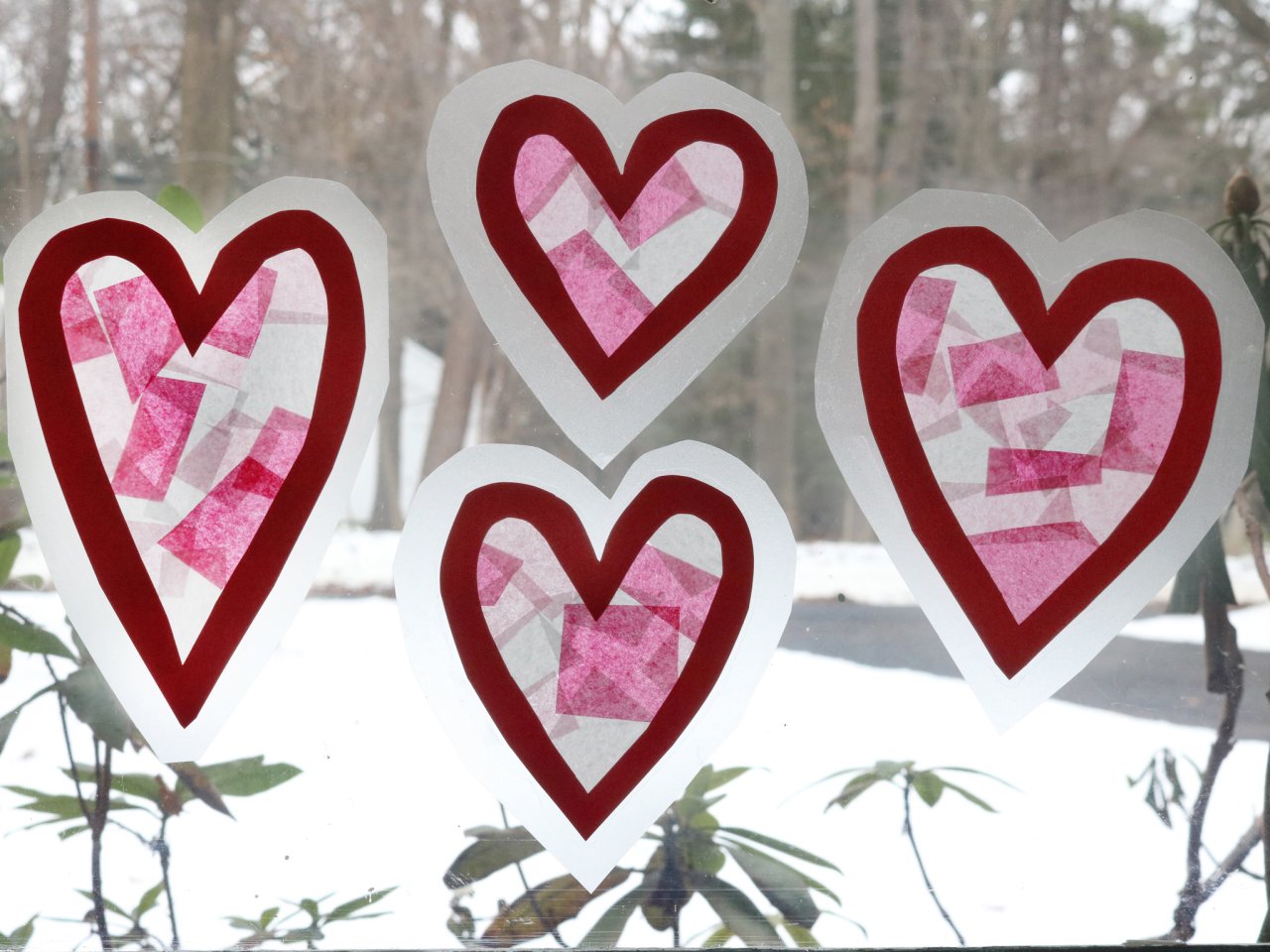 Valentine's Day Kids' Craft: Heart-Shaped Window Clings | HGTV