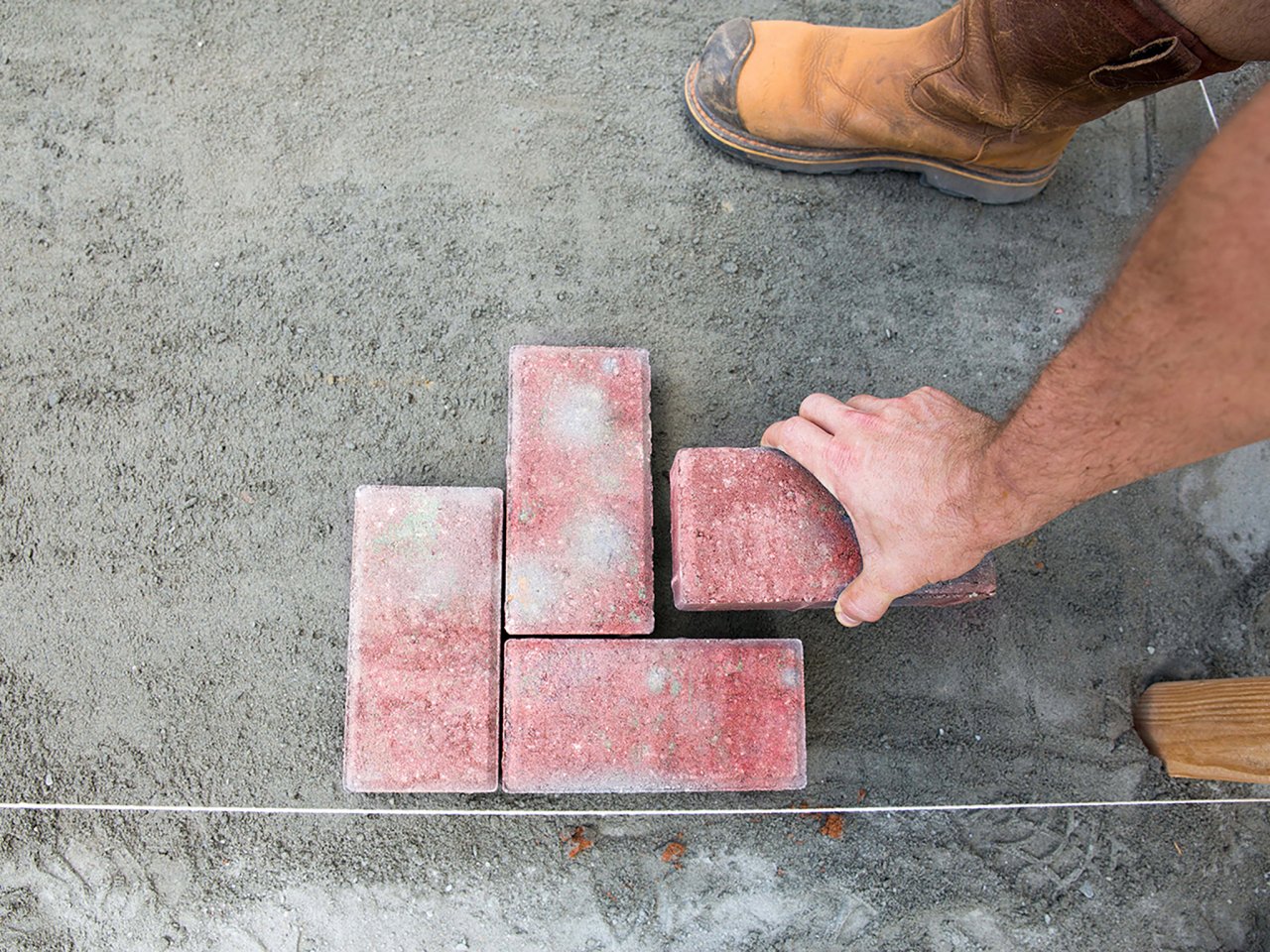 How to Lay a DIY Brick Pathway | HGTV