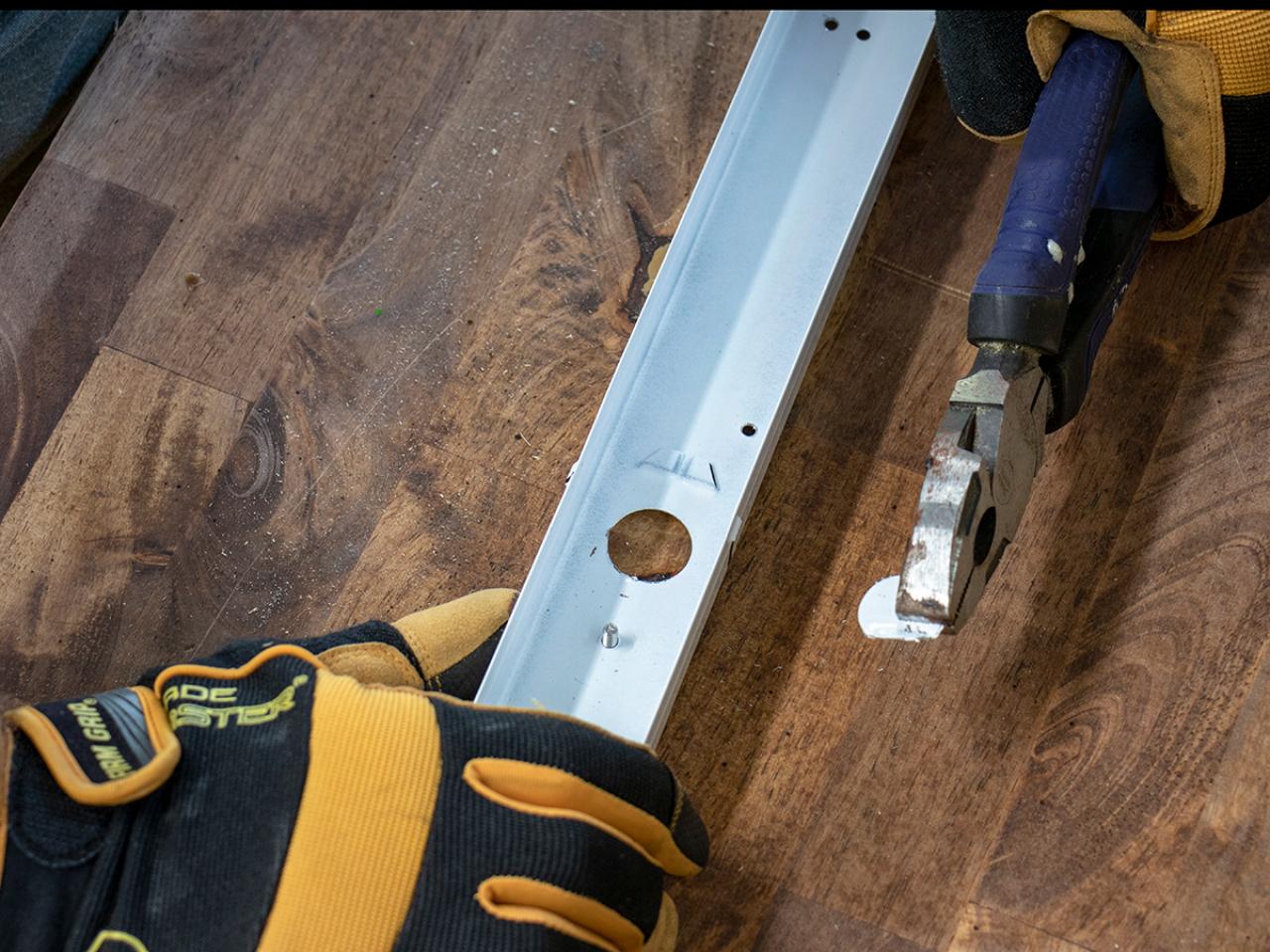 How to Build a Modern Wood Light Fixture | DIY